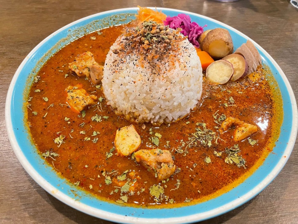 [大阪]スパイスカレー Rocheの麻辣湯カレーをkuchikoさんが2.95KMと辛ジャッジ！ | 辛メーター